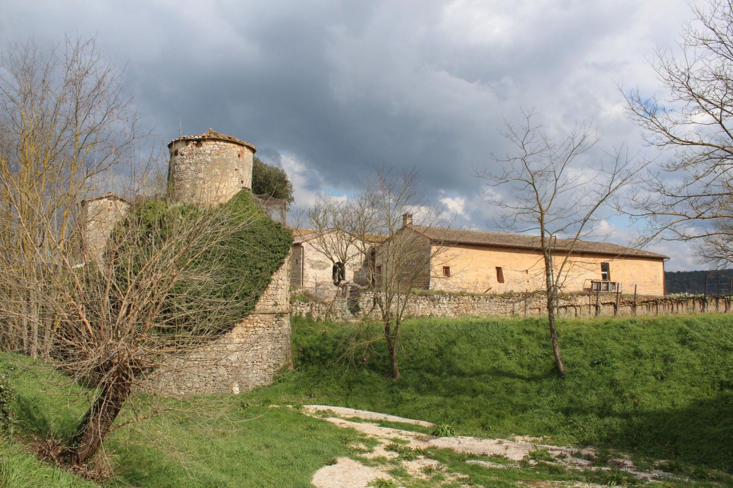 Abbadia a Isola Fortified Monastery - Monteriggioni - Siena