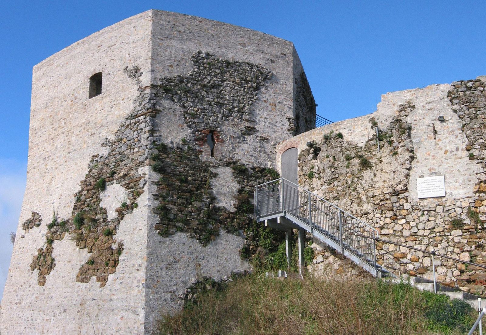 Aghinolfi Castle - Montignoso (Massa) - Lunigiana