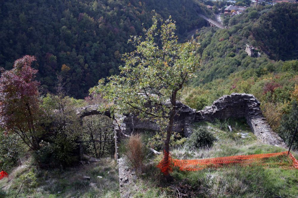 Rocca di Cerbaia - Carmignanello, Comune di Cantagallo, Prato