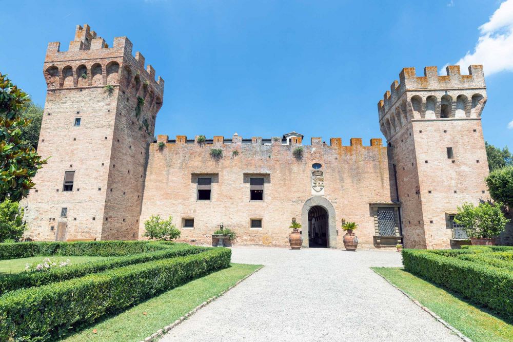 Oliveto Castle - Castelfiorentino - Florence