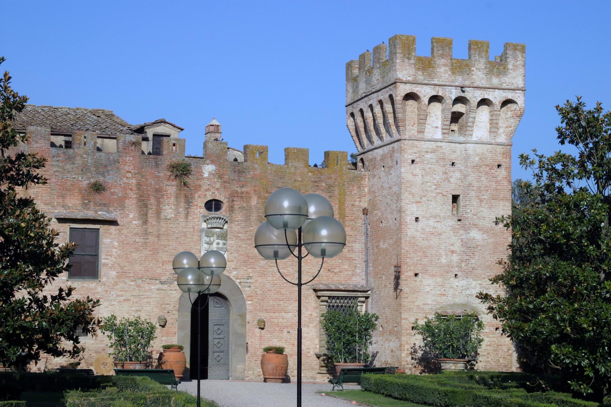 Castello di Oliveto - Castelfiorentino - Firenze