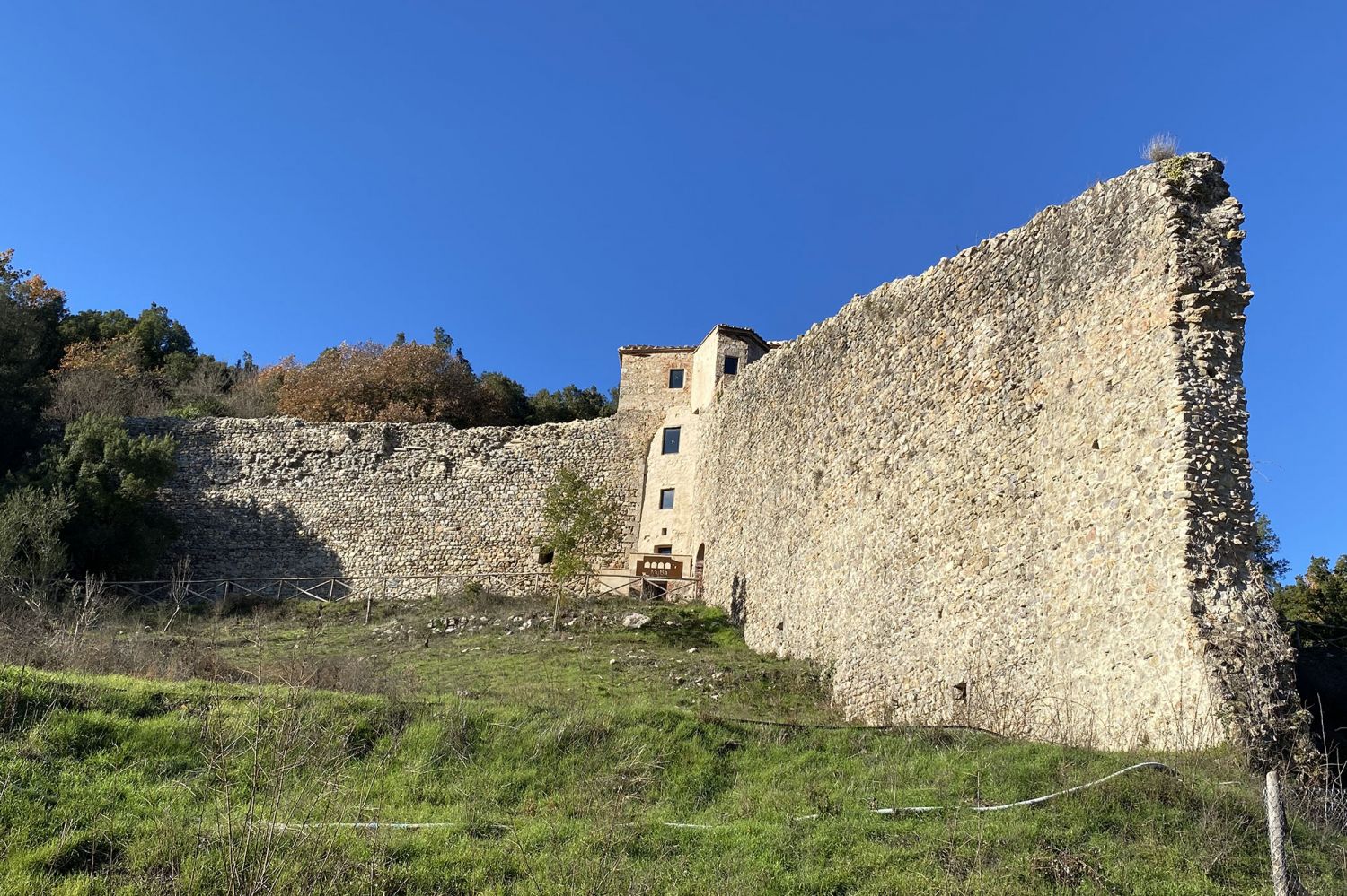 Fortezza delle Terme di Petriolo - Monticiano - Siena