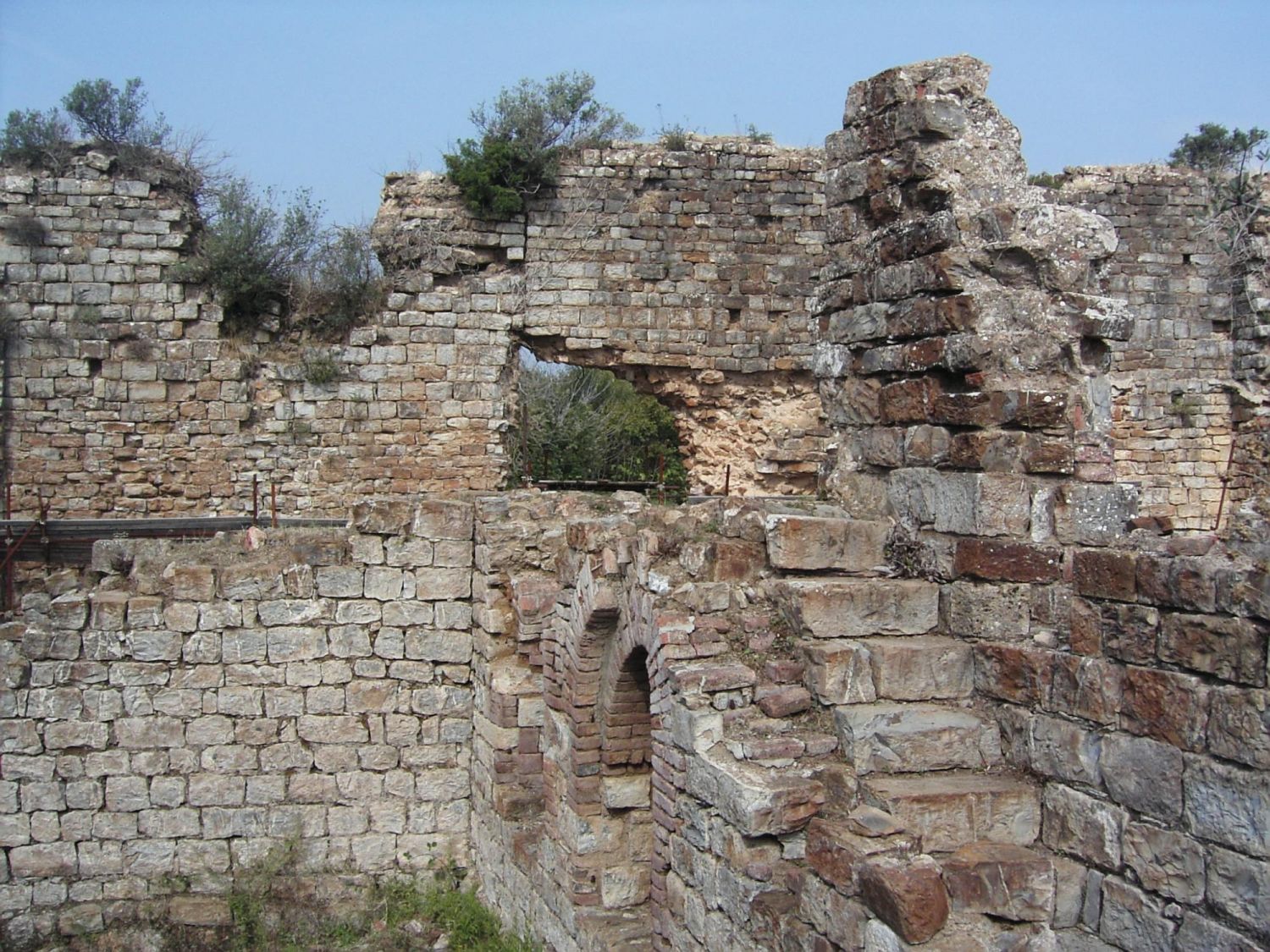 Castel Pietra - Pietra Castle - Gavorrano (Grosseto)