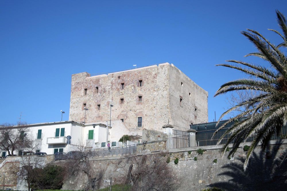 Piombino: Castello, Torrione, Rivellino e Cittadella.