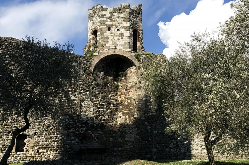 Rocca Nuova and Barbarossa Tower - Serravalle Pistoiese